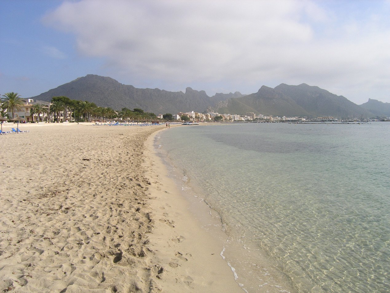 Playa Port de Pollença / Platja de Llenaire / Platja dels Tamarells en ...