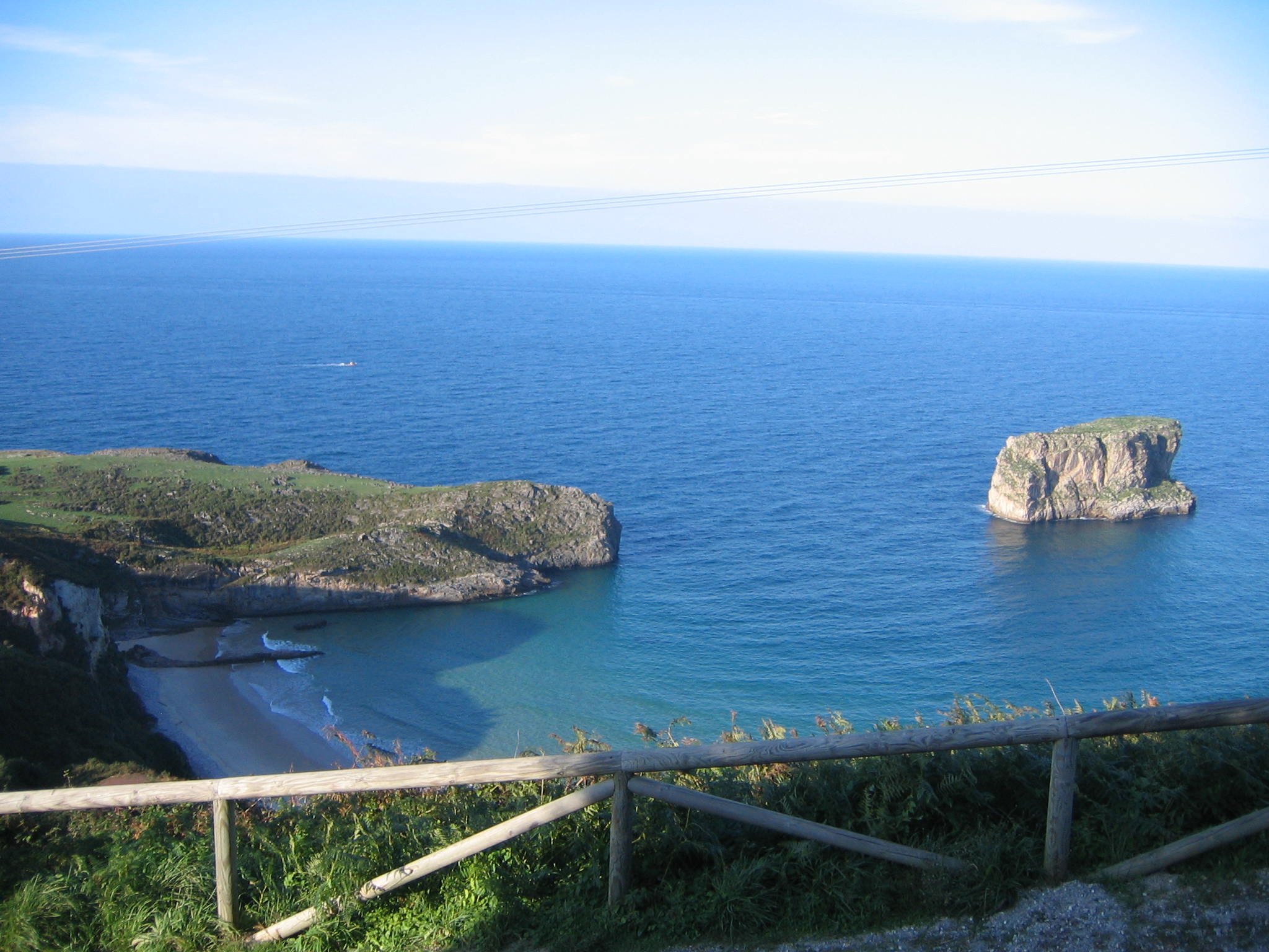 Playa Andrín en Llanes, Asturias