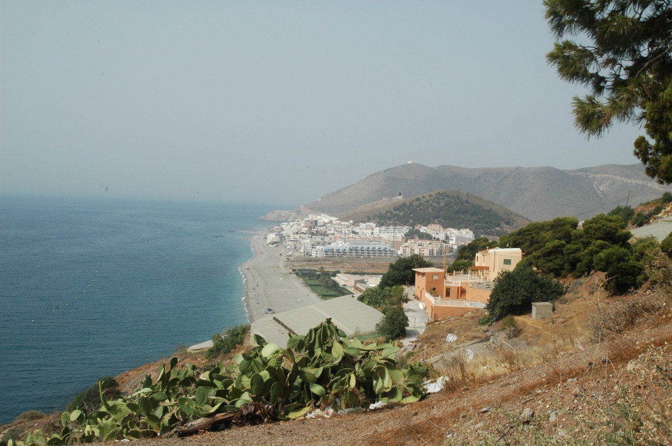 Playa El Lance en Rubite, Granada